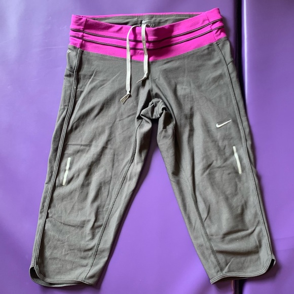 Nike | Pants & Jumpsuits | Nike Capri | Poshmark